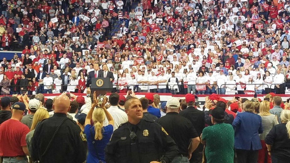 Trump makes pitch for Bevin in Rupp Arena rally