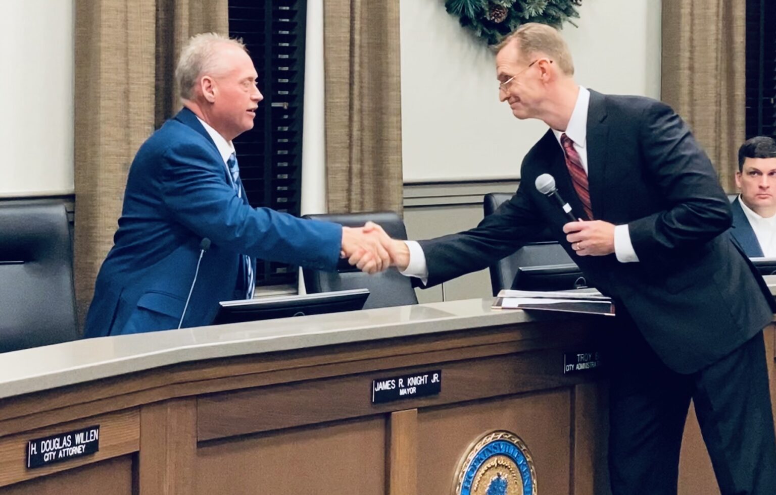 Knight takes oath, pledges to make Hopkinsville 'safer, cleaner'