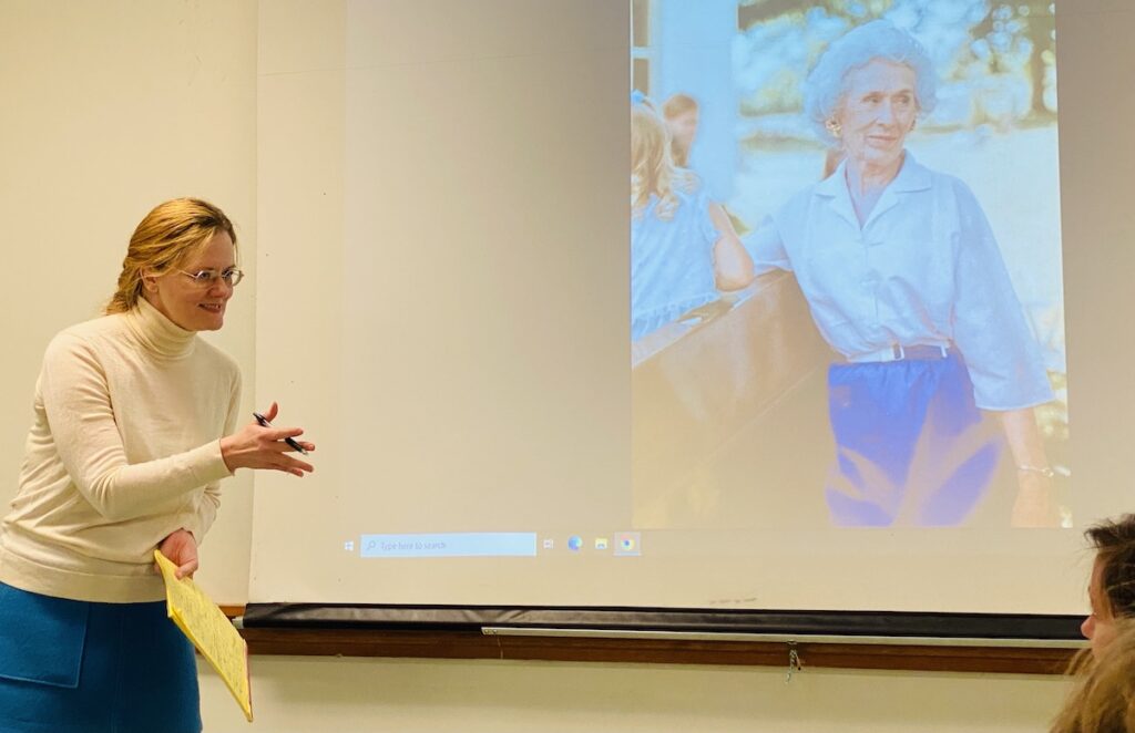 Sinking Fork native returns home to promote debut short story collection