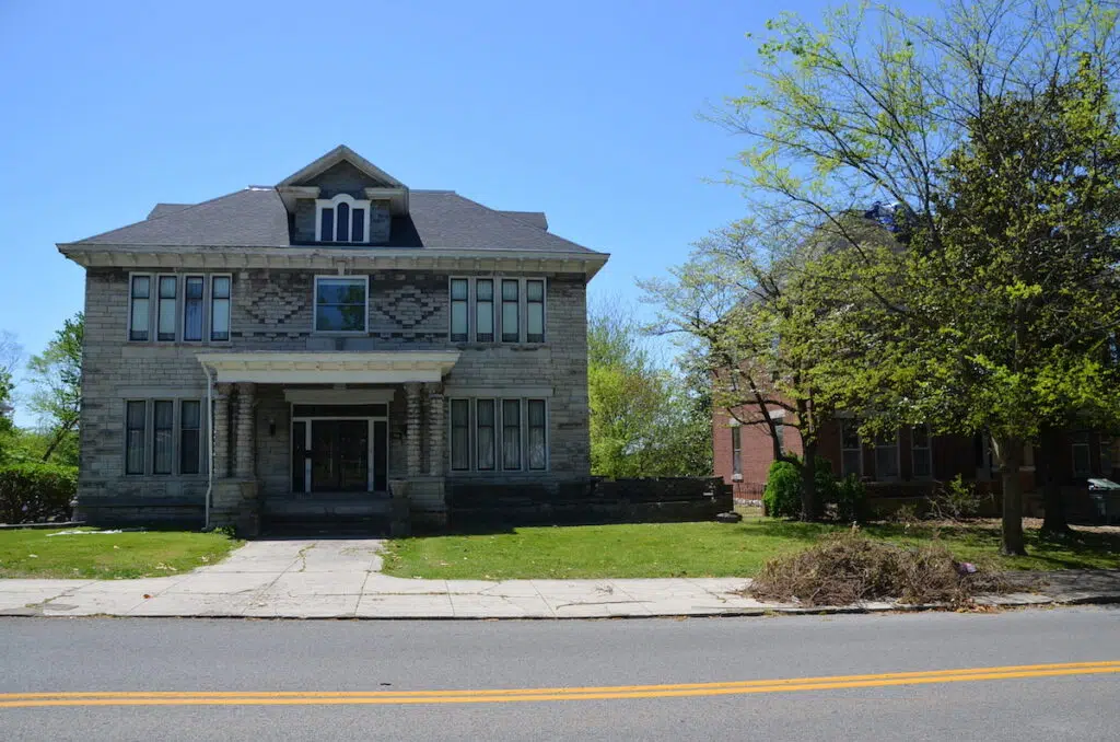 Brick & Mortar Monthly: Meet the Dalton House