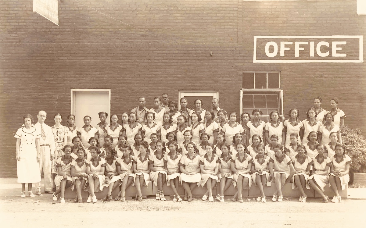 Snapshots in Time: The story of a Hopkinsville glove factory and its ...